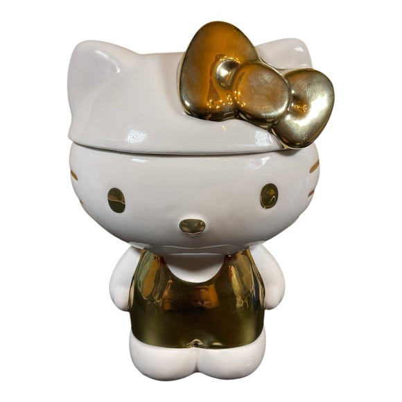 Hello Kitty | Kitchen | Hello Kitty Full Body Sculpted 3d Canister Gold ...